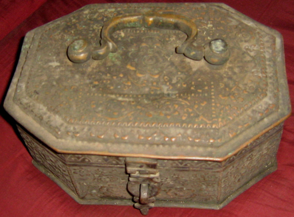 Beautiful Brass Boxes – ATULNIYA THE INCREDIBLE