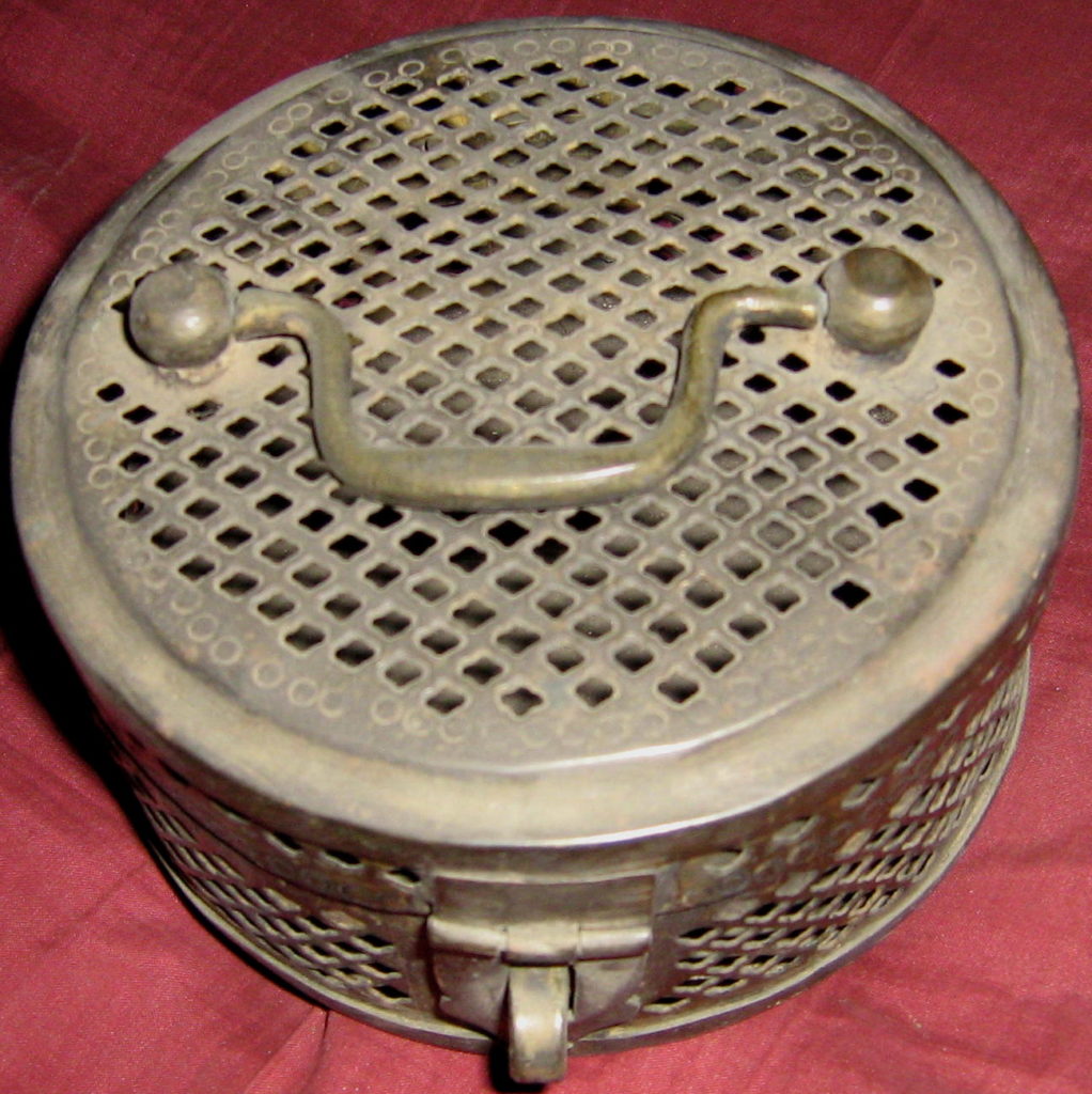 Beautiful Brass Boxes – ATULNIYA THE INCREDIBLE